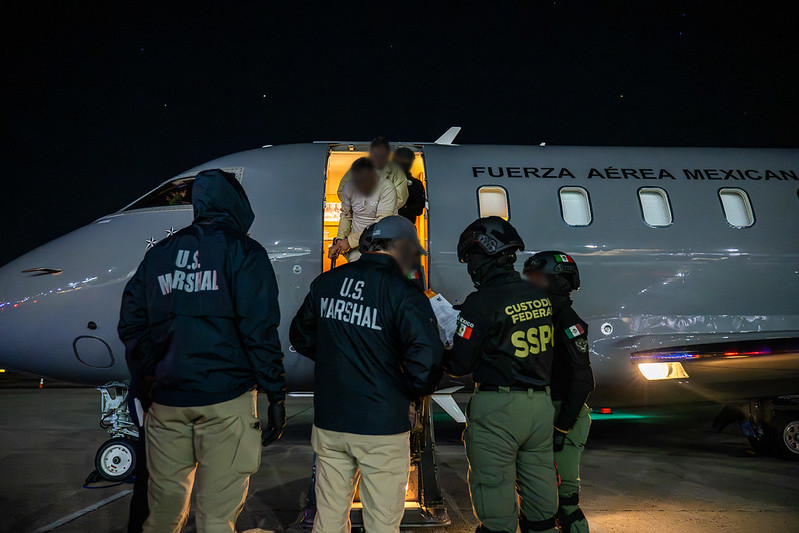 Mexico Hands Over 37 High-Level Fugitives to US With Cartel Ties – Real ...
